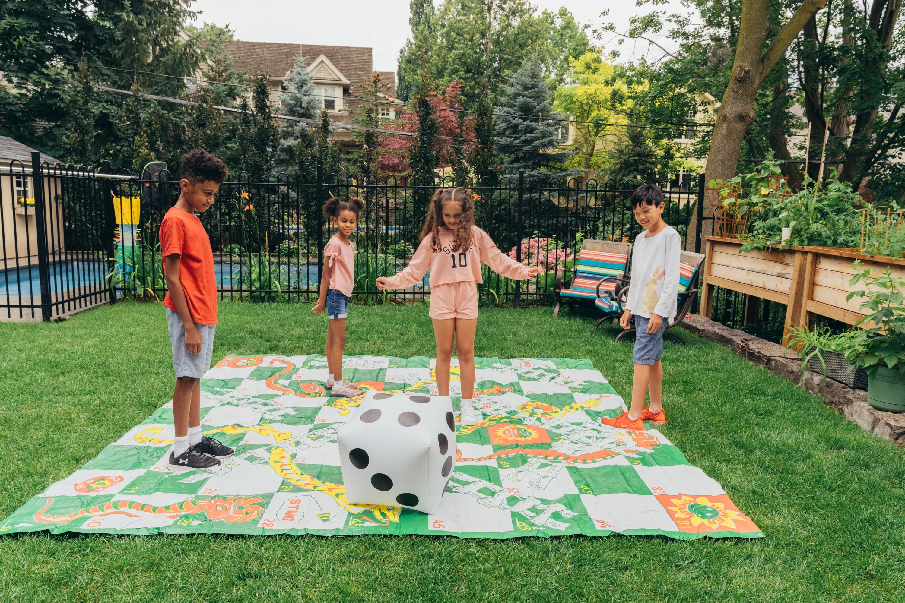 Cottage Games – My Giant Games