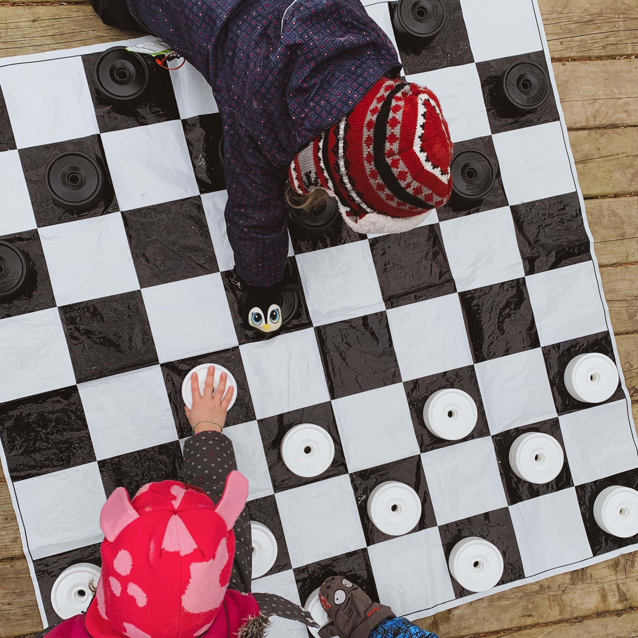 Jumbo Checkers with 4' x 4' Mat – My Giant Games